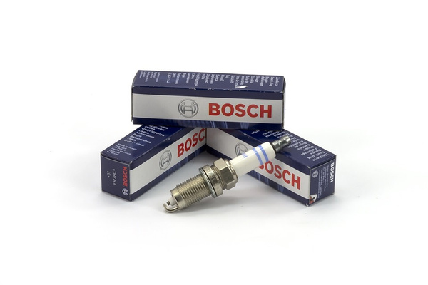 Bosch Свеча зажигания арт. 0242236565, 1 шт. купить на OZON по низкой ...