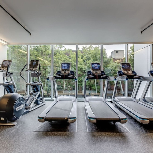 Luxe Hubs Corporate High Rise Apartments On Pine, (Сиэтл) , цены на ...