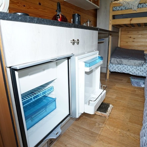 Отель Beehive @ Westcote Glamping- Campsite, (Хоик) , цены 2023 от ...