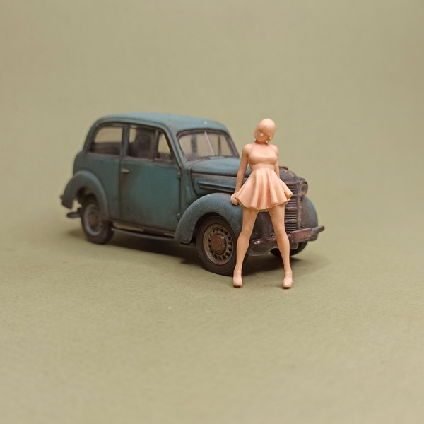 Девушка опёрлась на перила. Фигурка в масштабе 1:43. - купить по выгодной цене в интернет ...