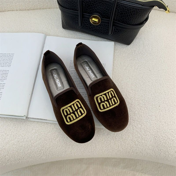 Лоферы Miu Miu Самые популярные модели купить с доставкой по выгодным ценам в интернет