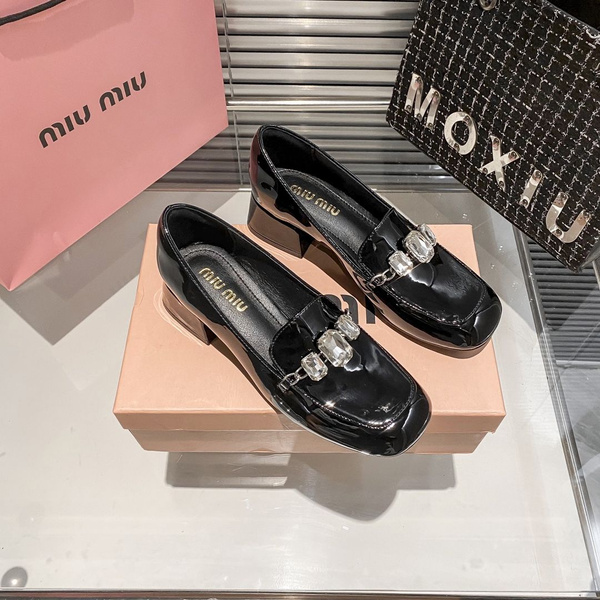 Туфли Miu Miu купить с доставкой по выгодным ценам в интернет