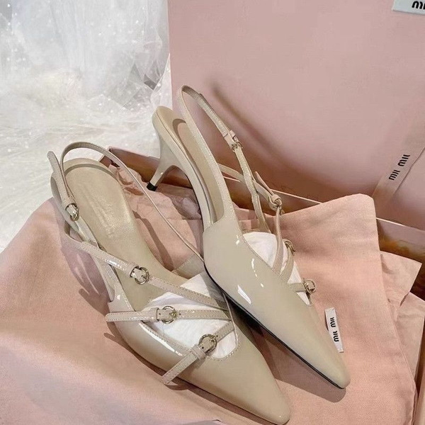 Сандалии Женский Miu Miu размер 37 Искусственные материалы Без каблука Лето Без застёжки купить