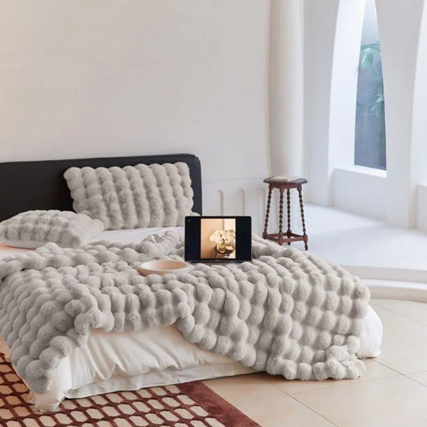 Покрывало Mency менси мех кубик 240x 220 см - купить по выгодным ценам ...