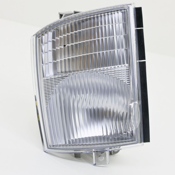 Габарит MMC CANTER с 2003 г белый возле блок-фары, левый, ZEVS купить ...