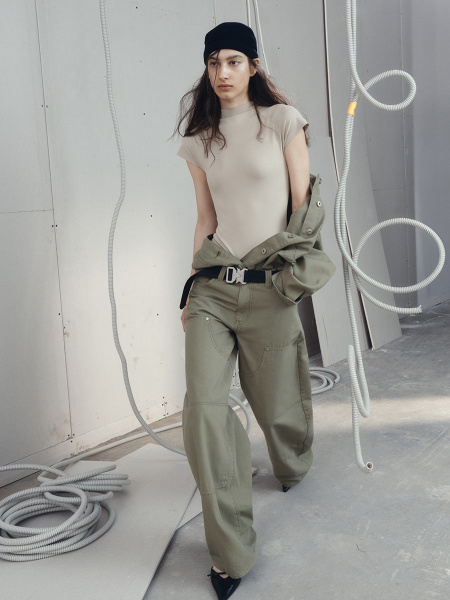 Джинсы Женский Befree оливковый Джинс, размер 48 Пуговицы Низкая, рост 170 Бангладеш На любой ...