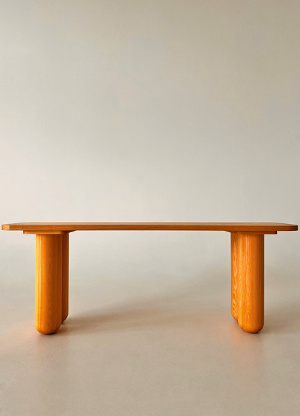 Приставной столик Скамья из лиственницы с массивными ножками DAPA ...