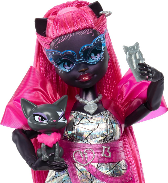 Monster High Catty Noir Doll, Werecat with Pet Cat Amulette - Кукла ...