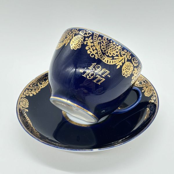 Чайная пара 1917-1977 или 60 лет Октябрьской революции, фарфор, кобальт, золочение ...