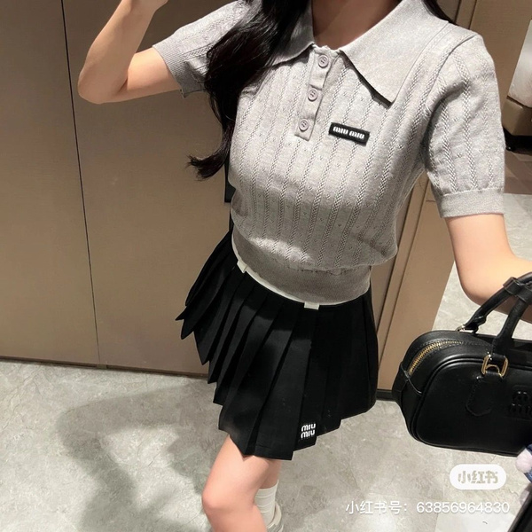 Поло Женский Miu Miu серый Короткий размер 44 Полиэстер Логотип облегающий Повседневный Китай