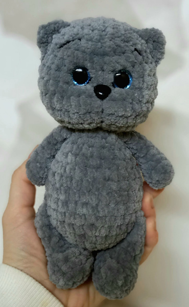 игрушка мягкая плюшевый кот, 18 см, вязаный серый котик ручной работы ...