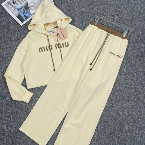 Комплект одежды Miu Miu купить с доставкой по выгодным ценам в интернет магазине Ozon 1585500715