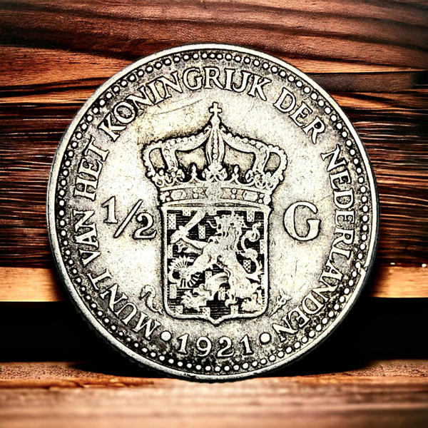 Монета Нидерланды 1/2 гульдена 1921 года. Королева Юлиана. Серебро - купить в интернет-магазине ...