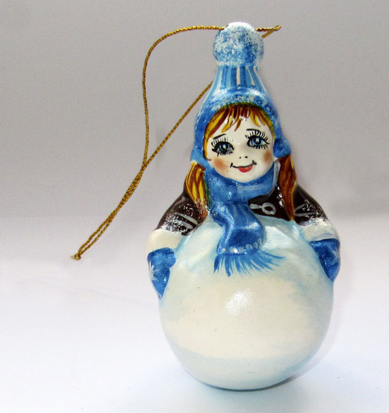 Елочная игрушка фарфоровая девочка со снежком. Ручная работа Россия ...