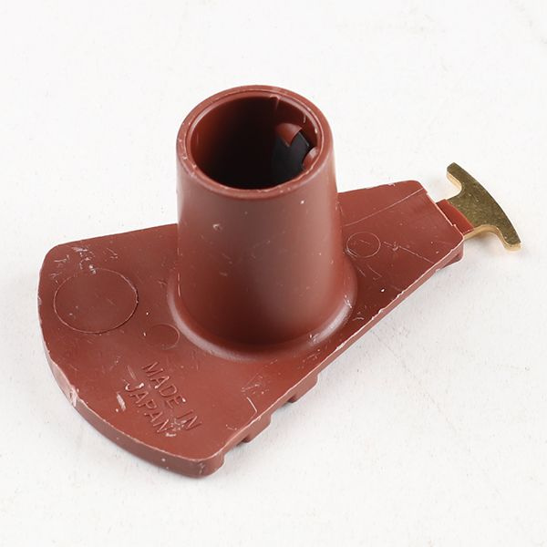 Бегунок распределителя зажигания CENTURY TR-103; Двигатель 3S/4E/5E/4A/5A; OEM 19102-11370 ...