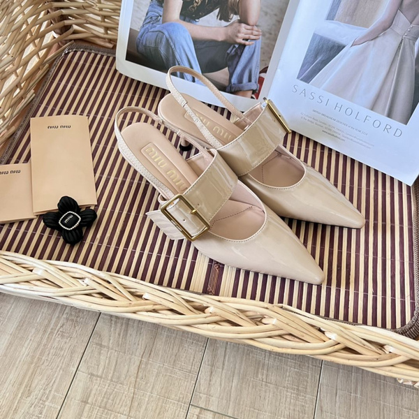 Сандалии Miu Miu купить с доставкой по выгодным ценам в интернет магазине Ozon 1586906598