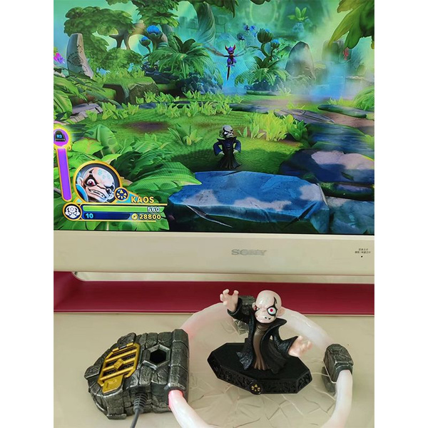 Skylanders Giants Lightcore Hex Character Chill Character Коллекционные ...