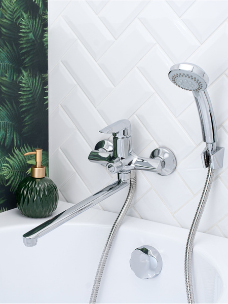 Смеситель для ванны с душем, Boou B8274-18F, латунь, длинный поворотный излив, с душевой лейкой ...