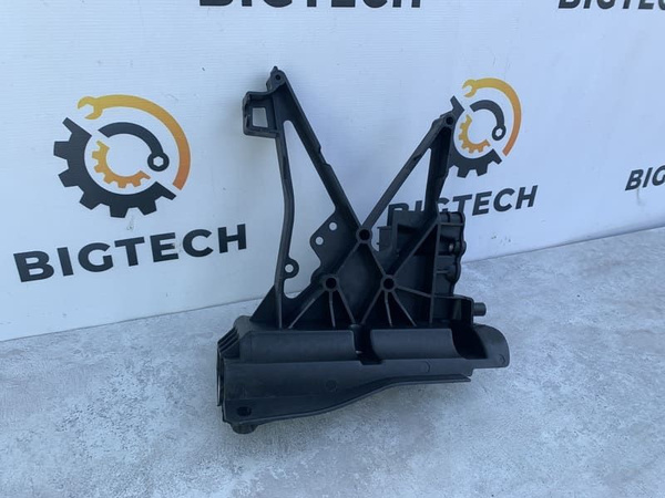 Кронштейн передней панели левый Mercedes Benz A2136206400 - BIGTECH арт ...