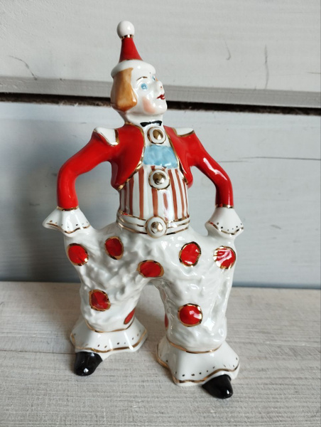 Статуэтка "Клоун", фарфор, роспись, золочение, Дмитровский фарфоровый завод (Вербилки), с ...