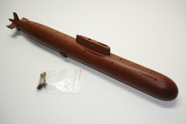 Набор для самостоятельной постройки модели АПЛ пр. 685 (SSN Mike resin ...