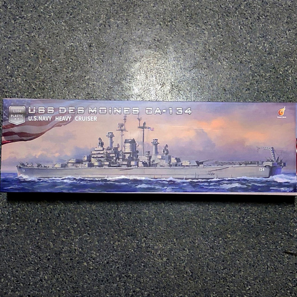 Сборная модель корабля USS Des Moines комплектация De LUXE, Very Fire ...