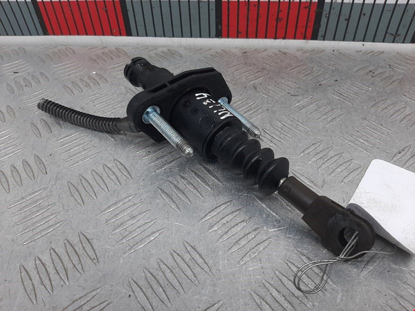 Цилиндр сцепления главный 90581565 90581565 для Opel Zafira A (с ...