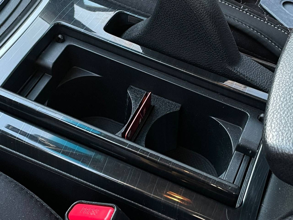 Разделитель подстаканника с отсеком для карт Mazda 6 GH, 3 BL купить c доставкой на OZON по ...