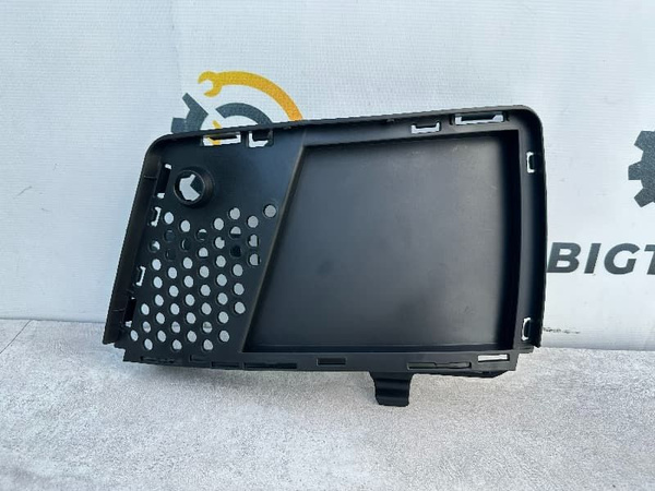 Решетка переднего бампера центральная правая Mercedes Benz A1668852223 ...