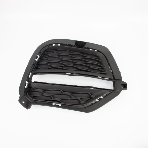 Решетка переднего бампера правая (рамка ДХО) Chery Tiggo 4 (2017 ...