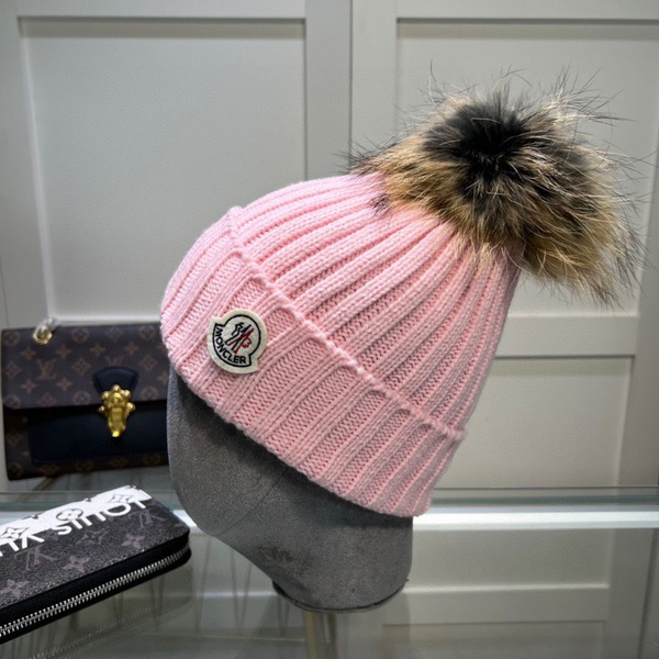 Шапка MONCLER купить на OZON по низкой цене (1668655861)