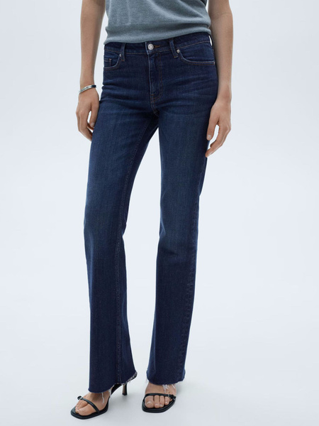 Джинсы MANGO Fiona Medium-Rise Flared купить на OZON по низкой цене ...