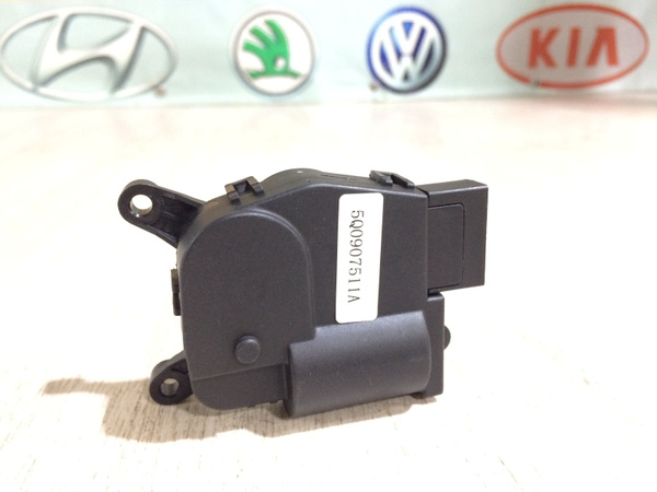 Сервопривод моторчик заслонки 5Q0907511A для Шкода Фольксваген Skoda ...
