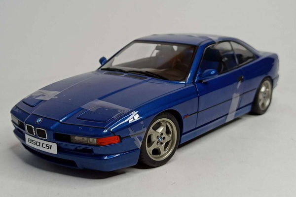 Модель коллекционная Bmw 850CSI E31 blue solido 1:18 купить на OZON по ...