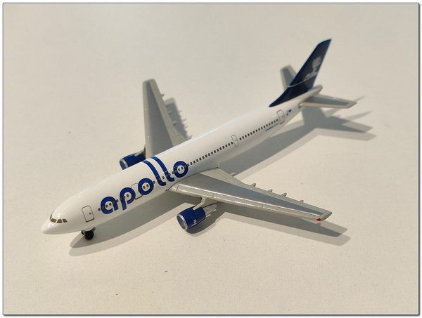 Модель коллекционная Airbus industries A300B4-203 apollo airlines na ...