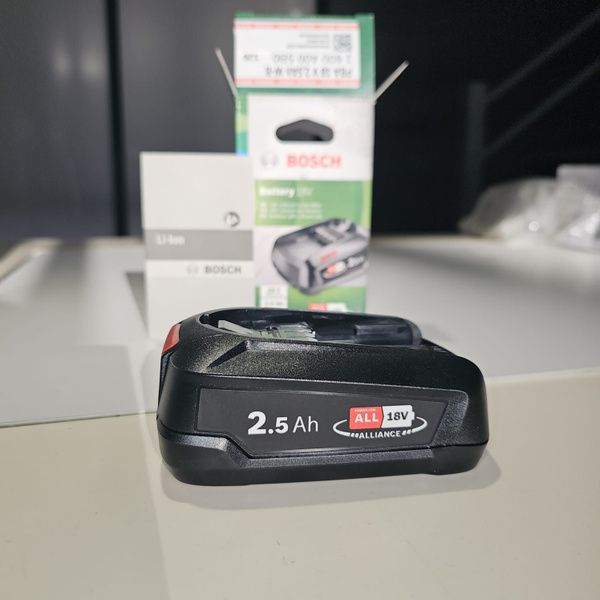 1600A005B0 Аккумуляторный блок BOSCH PBA18V 2,5Ah W-B Li-Ion - купить с ...