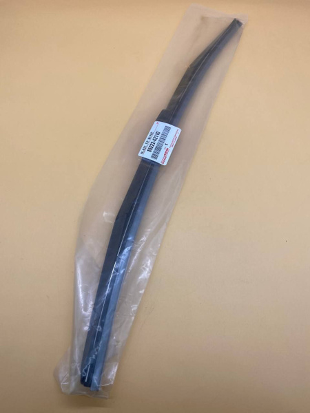 Toyota Комплект бескаркасных щеток стеклоочистителя, арт. 8522242110 ...