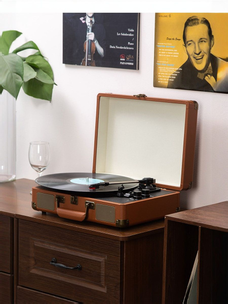 Проигрыватель виниловых пластинок Years Stay Vinyl Record Player In ...