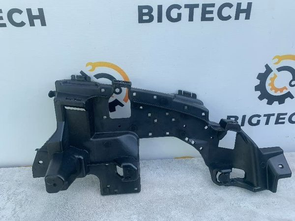 Кронштейн насадки глушителя левый Mercedes Benz A2058850100 - BIGTECH ...