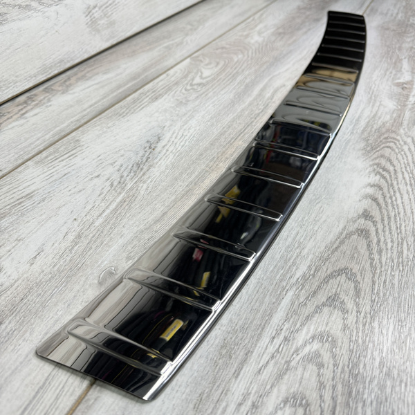 Накладка на задний бампер для Skoda Octavia A8 лифтбек (Шкода Октавия ...