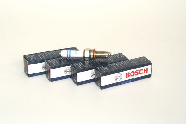 Комплект свечей зажигания Bosch 0241145523 4 шт. купить на OZON по ...