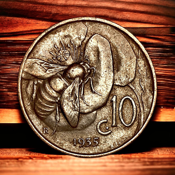 Монета Италия 10 чентезимо 1935 года. Пчела на ветке. Виктор Эммануил III купить на OZON по ...