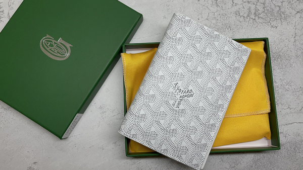 Goyard Обложка для паспорта - купить с доставкой по выгодным ценам в ...