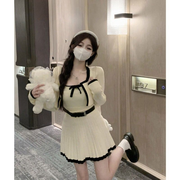 Комплект одежды Miu Miu Самые популярные модели купить с доставкой по выгодным ценам в