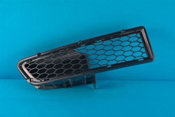 Решетка бампера Renault Logan 05 6001546784 Jorden JH07LGN05017BR ...