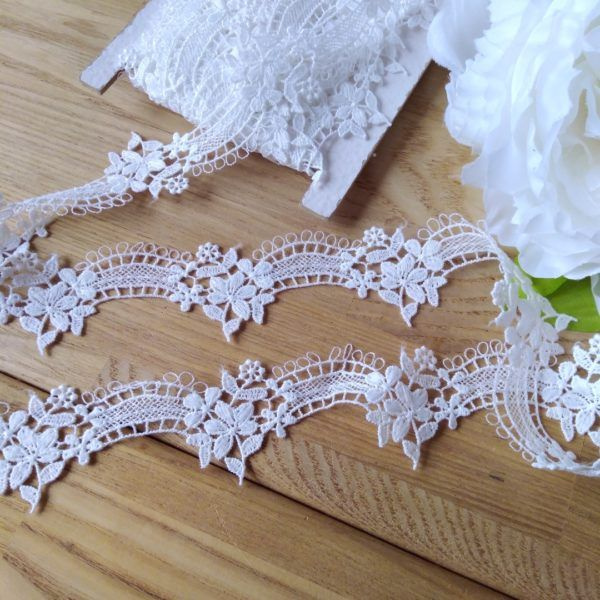 Белое кружево, хлопок, 2 метра. - купить с доставкой по выгодным ценам ...