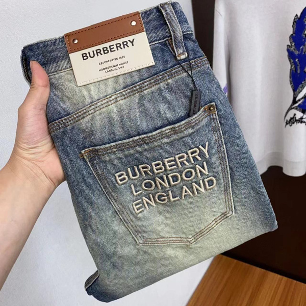 Джинсы Burberry - купить с доставкой по выгодным ценам в интернет ...