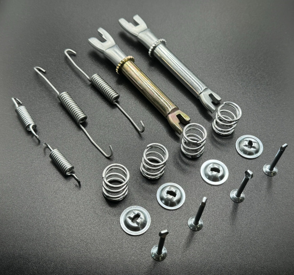 Комплект барабанного механизма задних тормозных колодок 04943-12010 ...