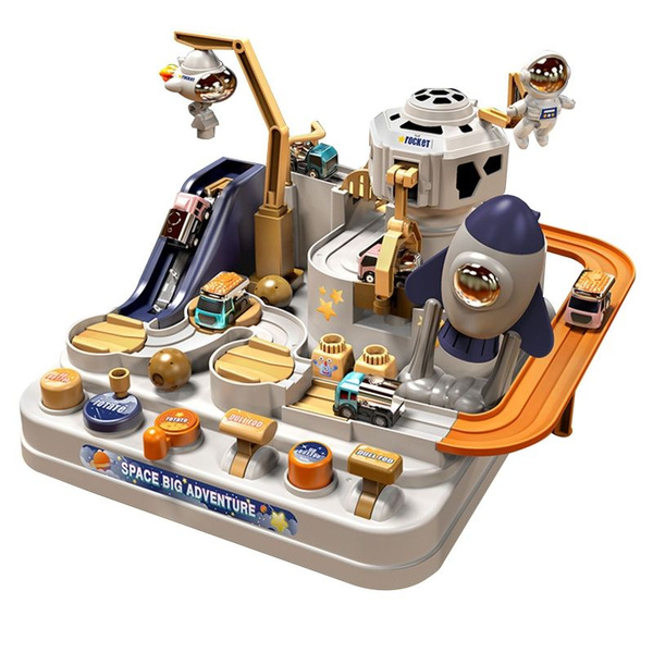 Космический железнодорожный вагон - это отличное приключение, а модель ...