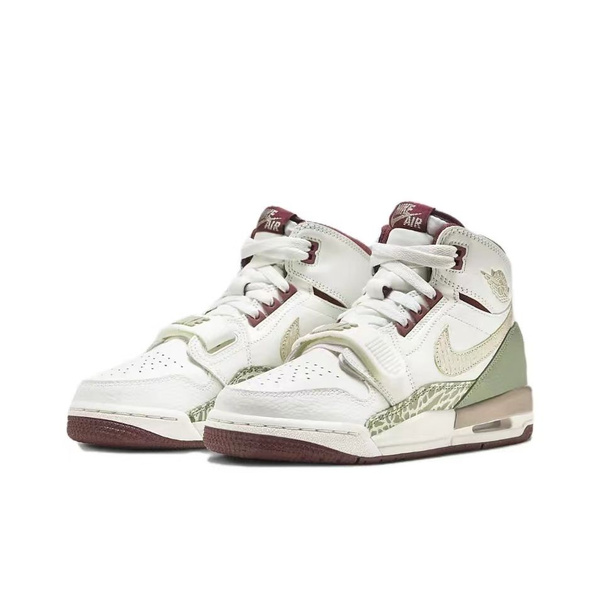Кроссовки Nike JORDAN - купить с доставкой по выгодным ценам в интернет ...